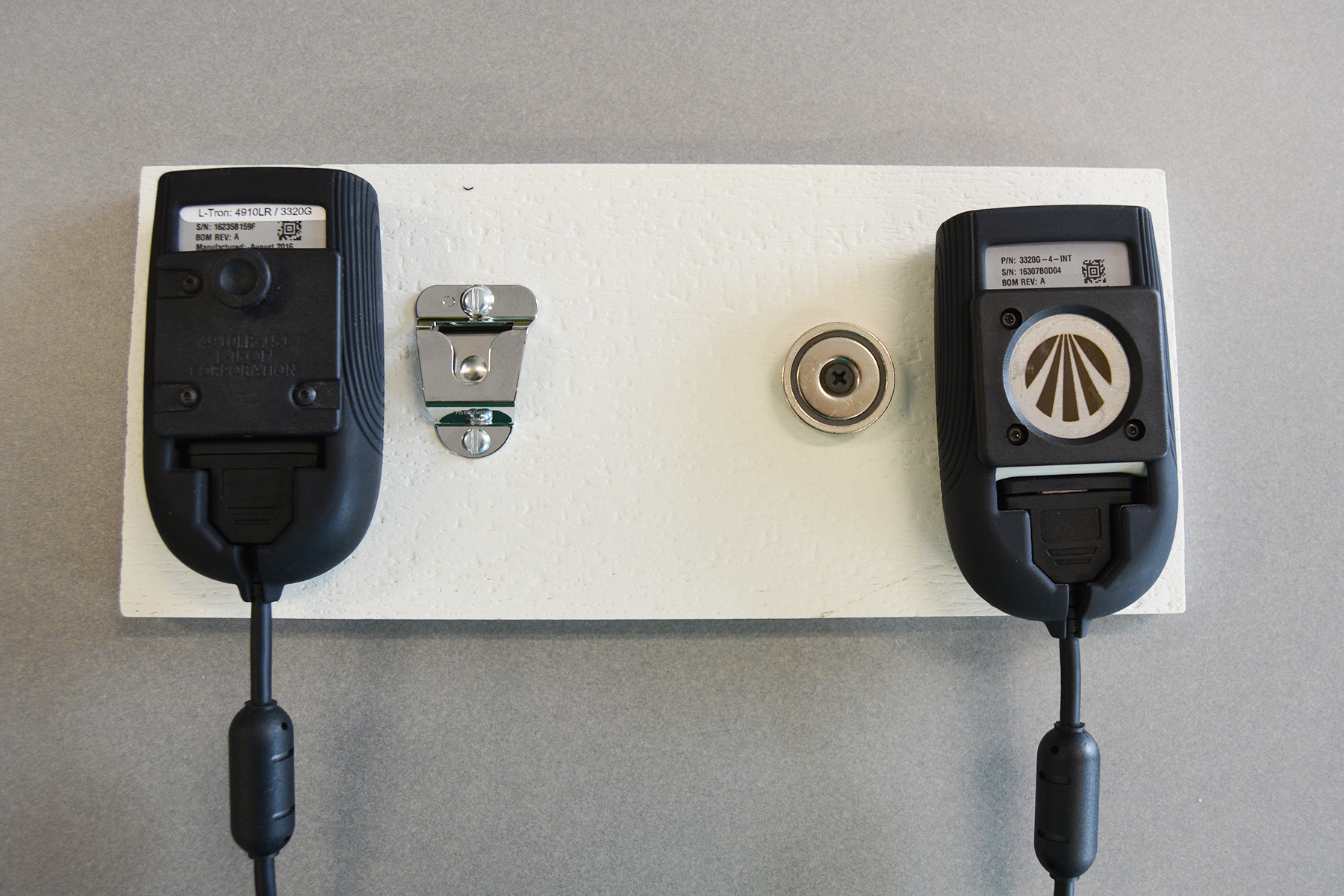 Introducing the Magnetic Mount for the 4910LR DL Reader